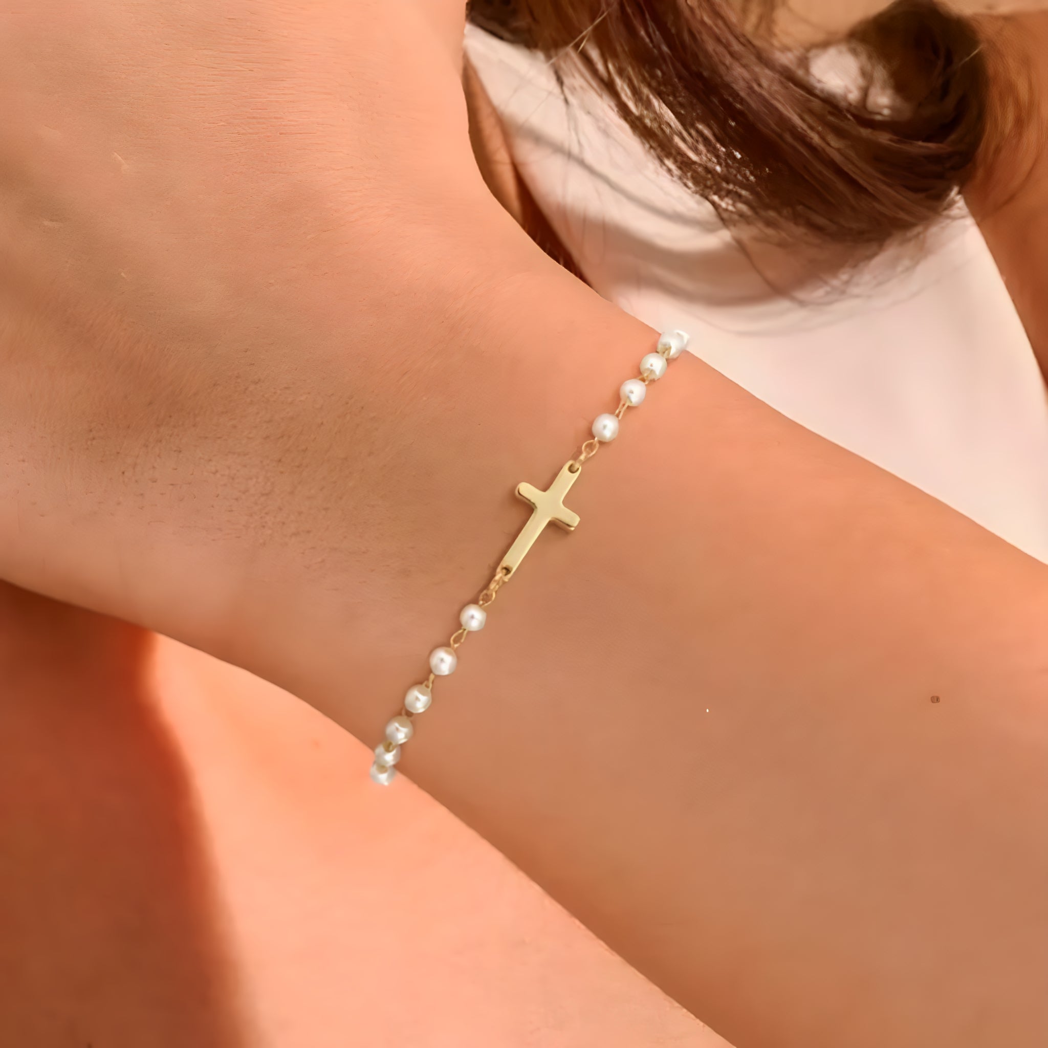 CROSS & PEARLS BRACELET – Lainly™